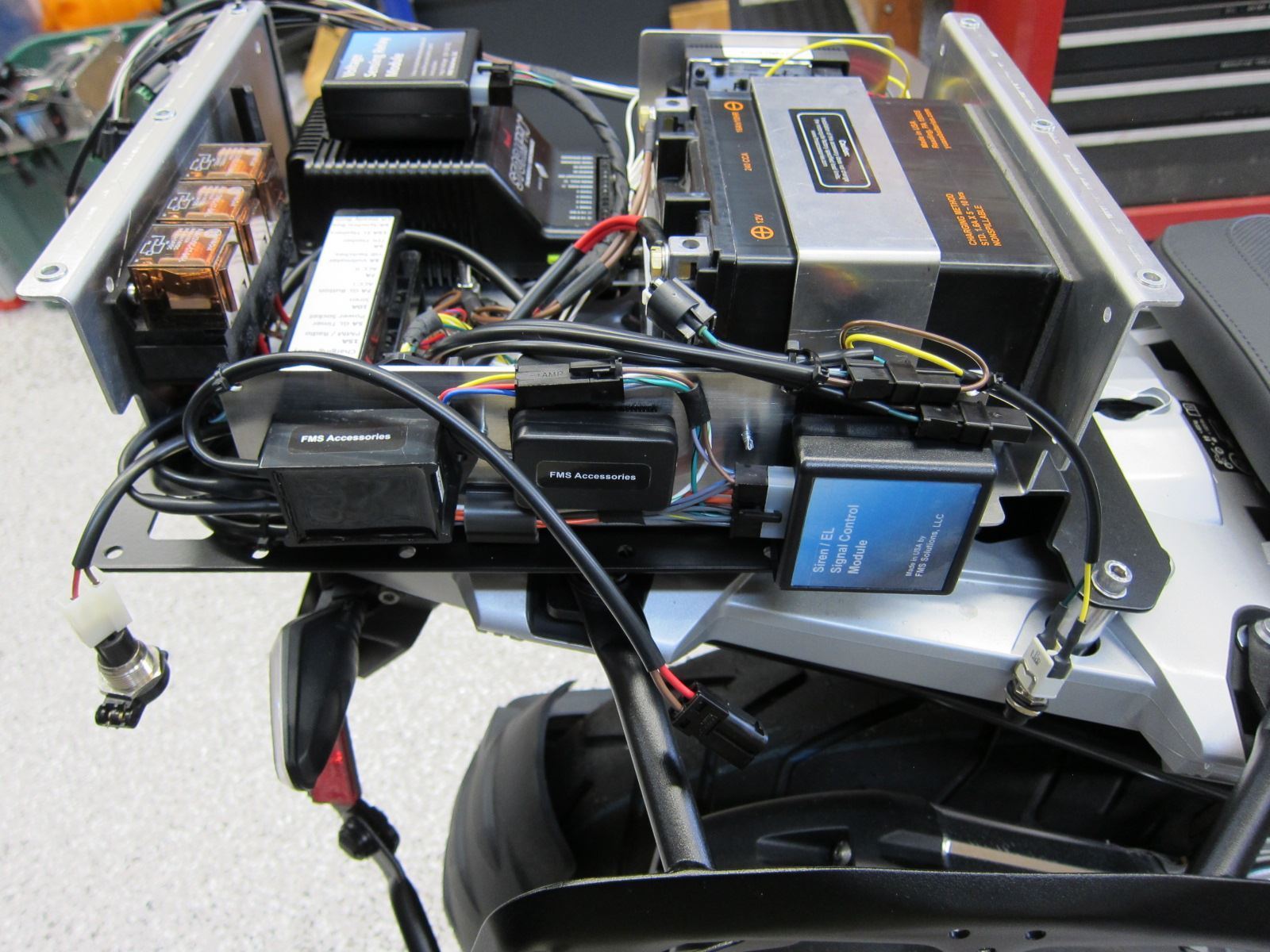 FMS Accessories. Siren / EL Signal Control Module