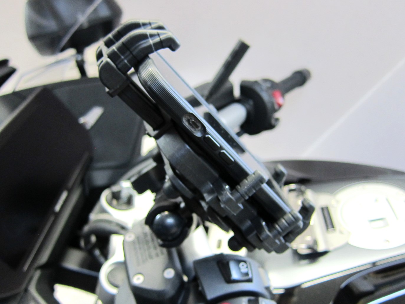 FMS Accessories. FMS Cell Phone "J" Mount w/Bolt & Spacers