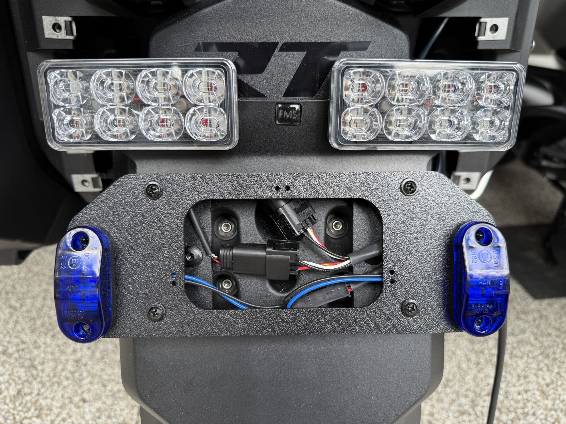 FMS Accessories. Rear License Plate EL Mount for 8X Lights